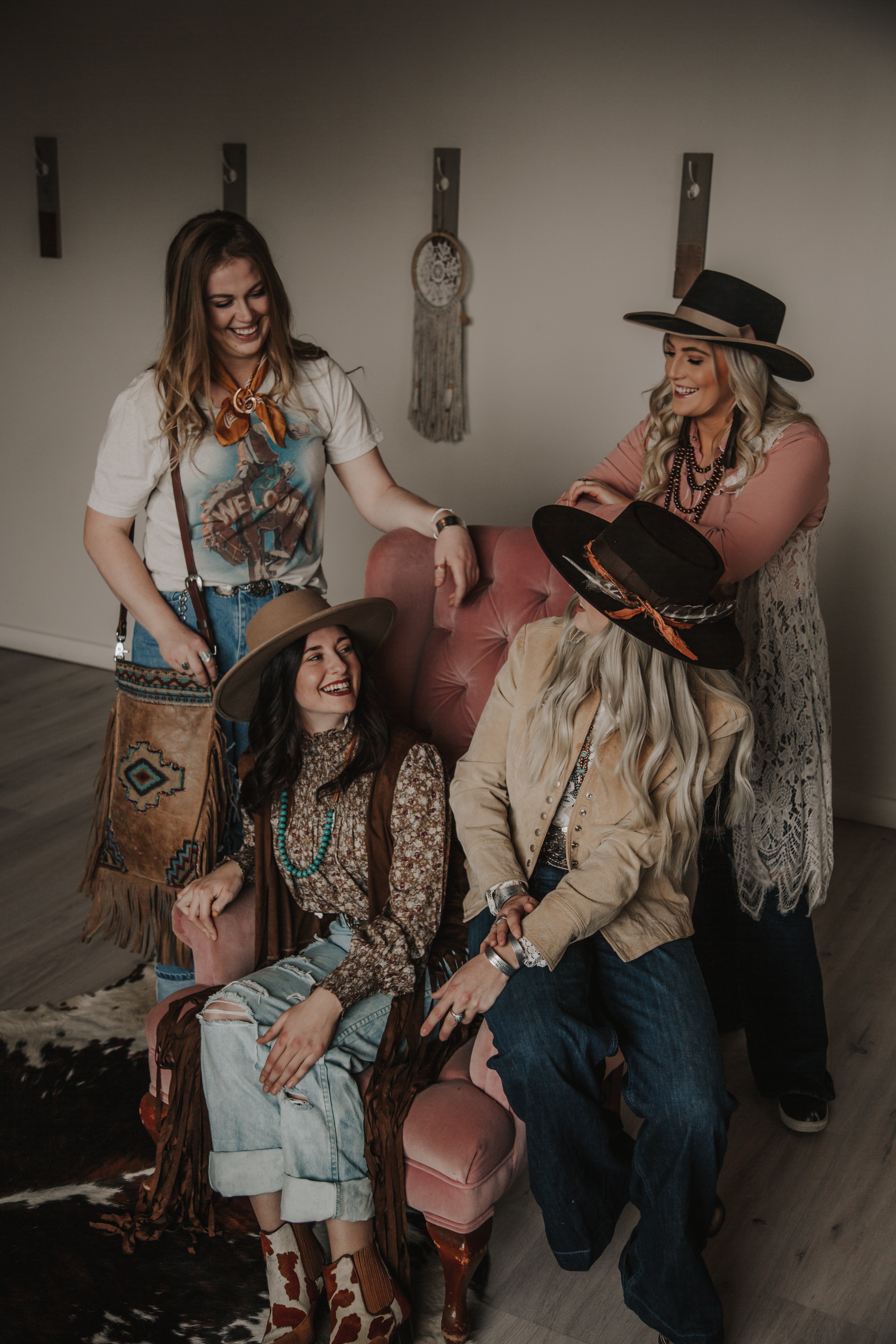 Ladies Fashion – Frayed Knot Western Consignment